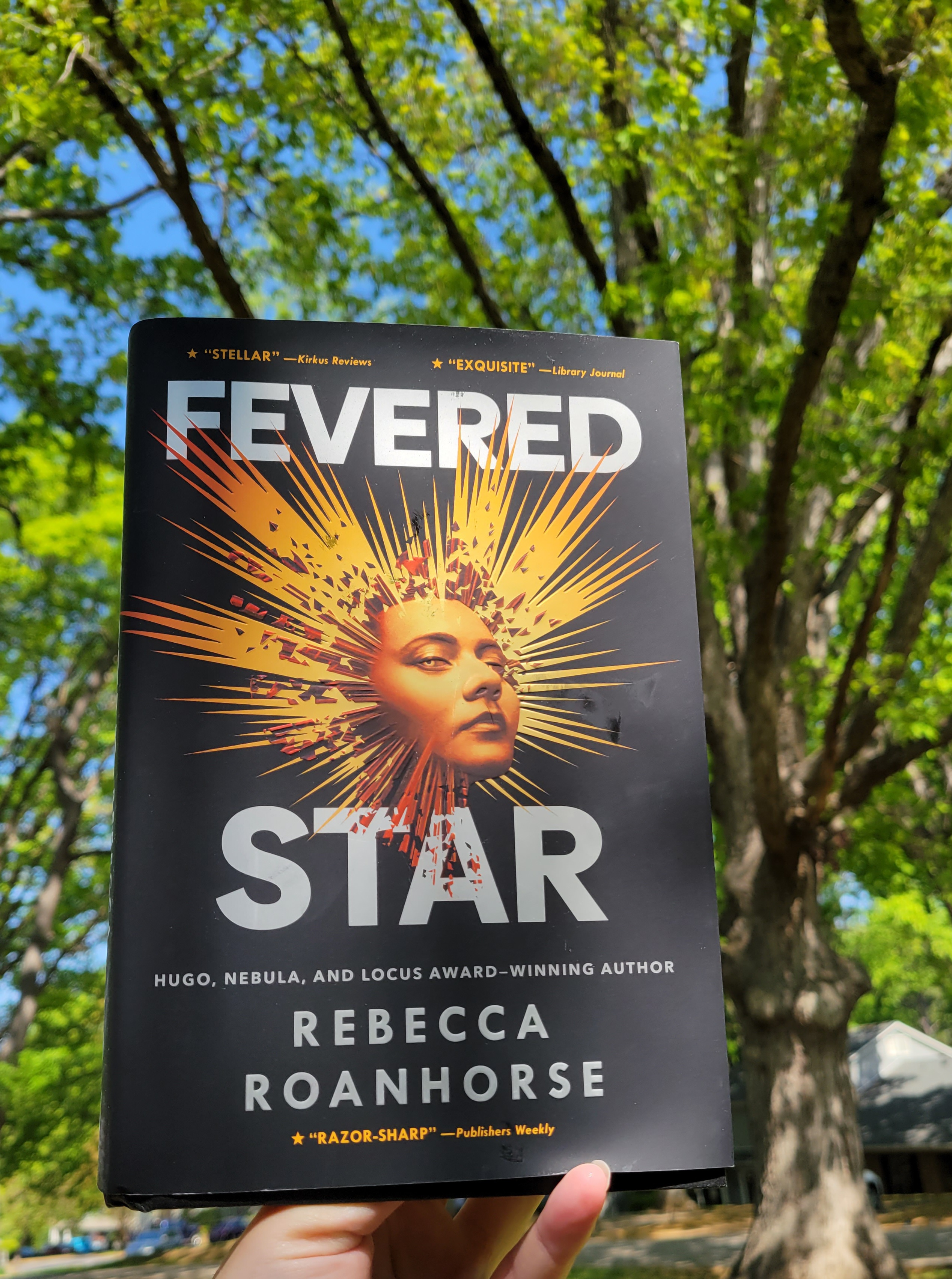 FEVERED STAR – Rebecca Roanhorse – A Girl Named Tommi