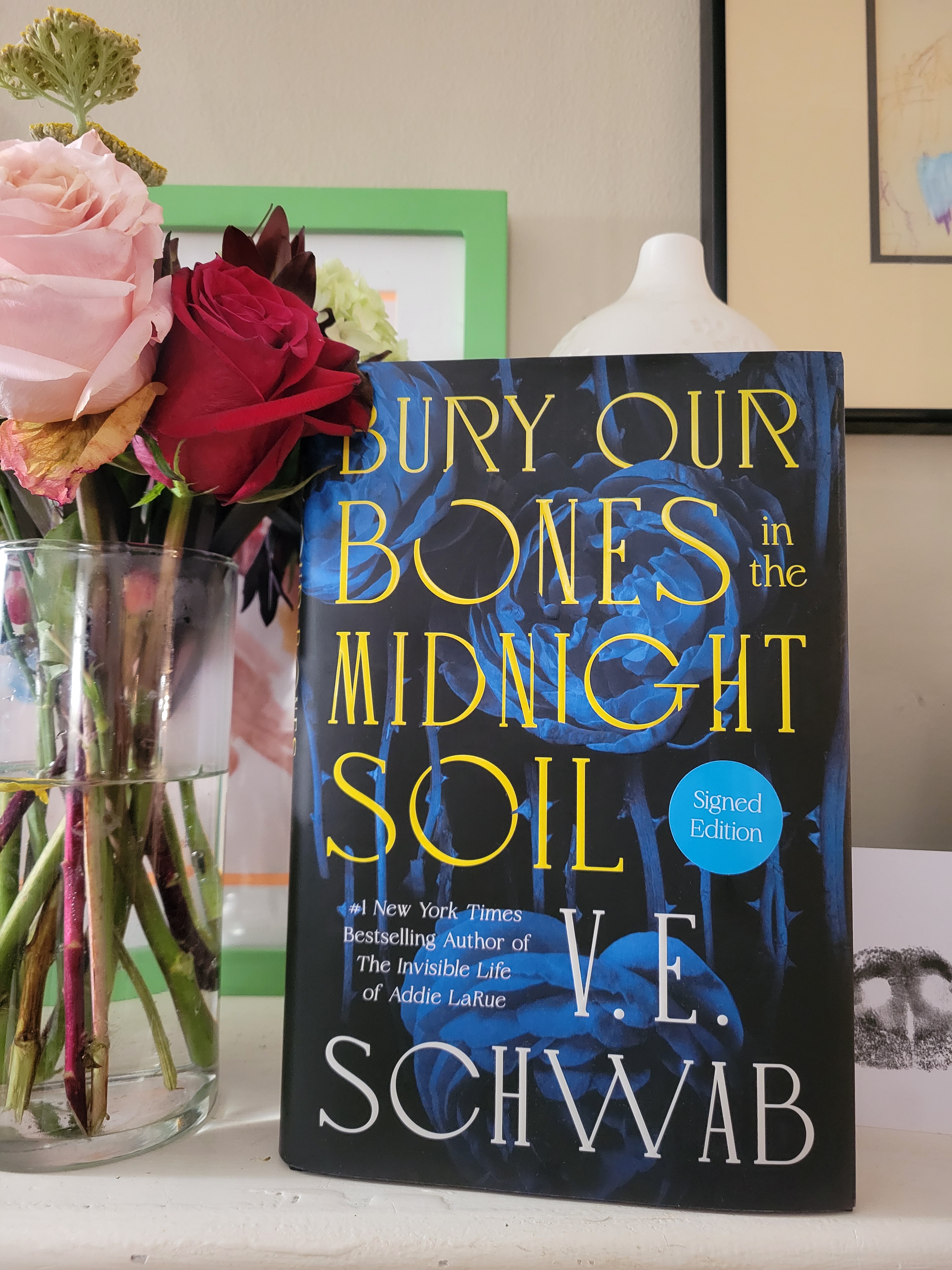 BURY OUR BONES IN THE MIDNIGHT SOIL – V.E. Schwab – A Girl Named Tommi